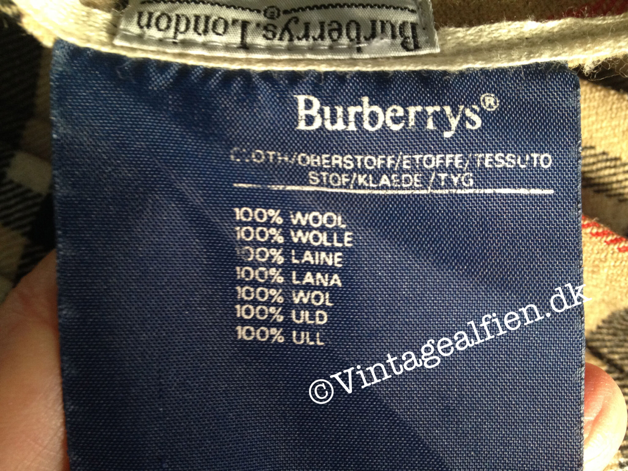 Vintage Burberry: Det skal du kigge efter inden du køber - Vintage ...